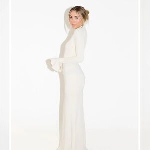 Odd Muse | Dresses | Nwt The Ultimate Muse Knitted Long Sleeve Maxi ...